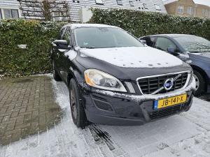 Melns Volvo XC60 2011 Utena, ar dzinēja tilpumu 2.40 L un nobraukumu 269 tūkst. km par 8590 €, foto  vietnē AUTOMOTO.COM.LV