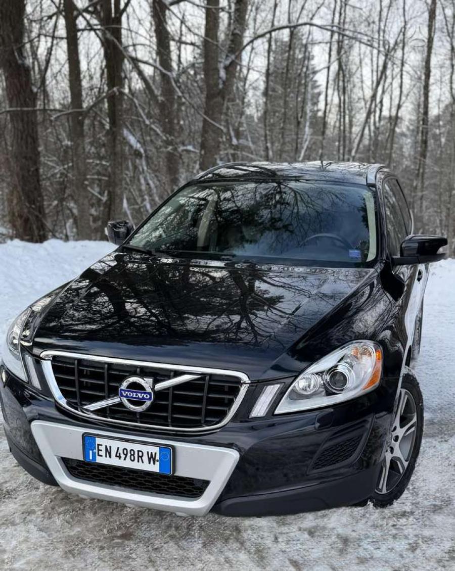 Melns Volvo XC60 2011 Utena, ar dzinēja tilpumu 2.40 L un nobraukumu 207 tūkst. km par 10950 €, foto 19 vietnē AUTOMOTO.COM.LV