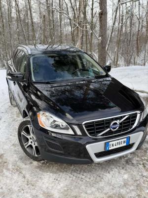 Melns Volvo XC60 2011 Utena, ar dzinēja tilpumu 2.40 L un nobraukumu 207 tūkst. km par 10950 €, foto 21 vietnē AUTOMOTO.COM.LV