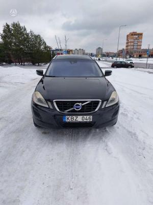 Black Volvo XC60 2011 in Kaunas, with an engine capacity of 2.40 L and mileage of 205 thousand km for 8300 €, photo  on AUTOMOTO.COM.LV
