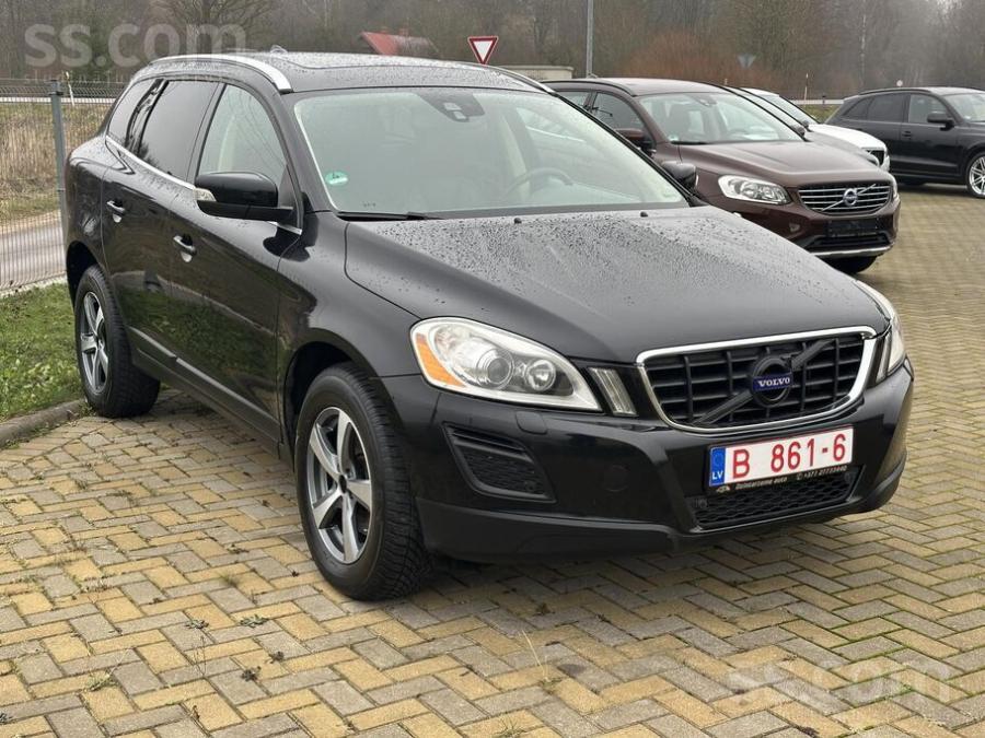 Black Volvo XC60 2011 in Tukums, with an engine capacity of 2.40 L and mileage of 0 thousand km for 11000 €, photo 1 on AUTOMOTO.COM.LV