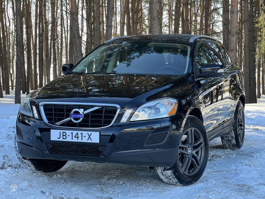 Melns Volvo XC60 2011 Utena, ar dzinēja tilpumu 2.40 L un nobraukumu 278 tūkst. km par 9490 €, foto 1 vietnē AUTOMOTO.COM.LV