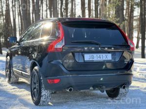Black Volvo XC60 2011 in Daugavpils, with an engine capacity of 2.40 L and mileage of 276 thousand km for 9400 €, photo 13 on AUTOMOTO.COM.LV