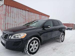 Melns Volvo XC60 2011 Šilutė, ar dzinēja tilpumu 2.40 L un nobraukumu 196 tūkst. km par 3200 €, foto  vietnē AUTOMOTO.COM.LV