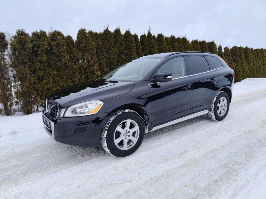 Melns Volvo XC60 2011 Kauņa, ar dzinēja tilpumu 1.98 L un nobraukumu 277 tūkst. km par 6750 €, foto 3 vietnē AUTOMOTO.COM.LV