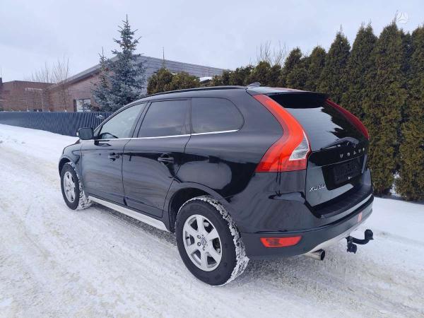 Black Volvo XC60 2011 in Kaunas, with an engine capacity of 1.98 L and mileage of 277 thousand km for 6750 €, photo 5 on AUTOMOTO.COM.LV