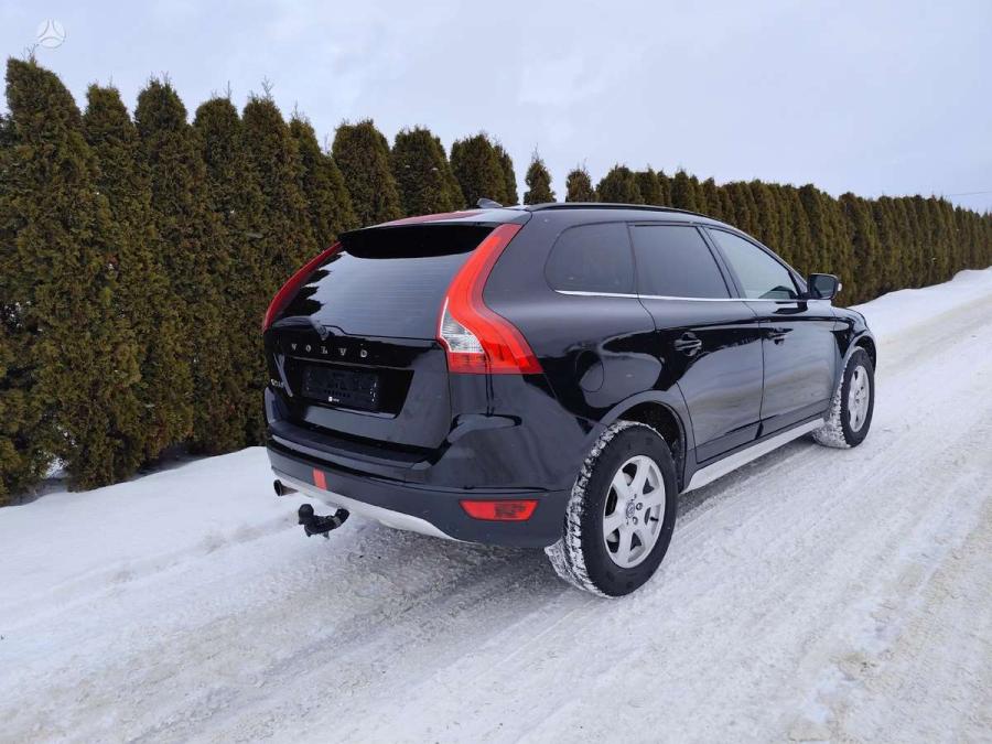 Melns Volvo XC60 2011 Kauņa, ar dzinēja tilpumu 1.98 L un nobraukumu 277 tūkst. km par 6750 €, foto 7 vietnē AUTOMOTO.COM.LV