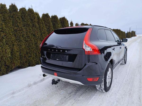 Black Volvo XC60 2011 in Kaunas, with an engine capacity of 1.98 L and mileage of 277 thousand km for 6750 €, photo 8 on AUTOMOTO.COM.LV