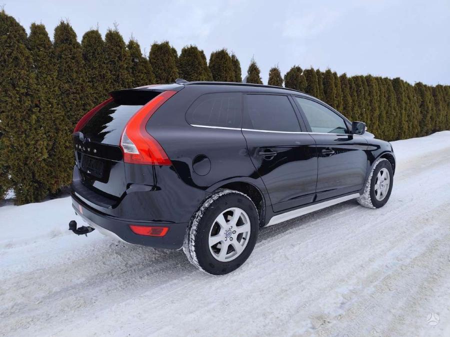 Melns Volvo XC60 2011 Kauņa, ar dzinēja tilpumu 1.98 L un nobraukumu 277 tūkst. km par 6750 €, foto 9 vietnē AUTOMOTO.COM.LV