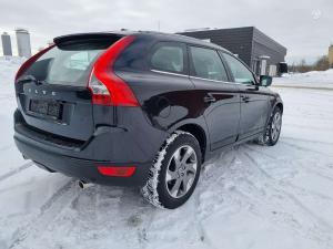 Black Volvo XC60 2011 in Kaunas, with an engine capacity of 2.40 L and mileage of 186 thousand km for 9950 €, photo 6 on AUTOMOTO.COM.LV