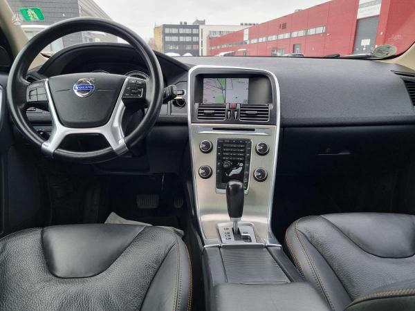 Melns Volvo XC60 2011 Kauņa, ar dzinēja tilpumu 2.40 L un nobraukumu 186 tūkst. km par 9950 €, foto 7 vietnē AUTOMOTO.COM.LV