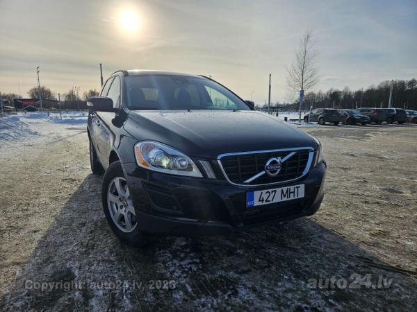 Black Volvo XC60 2011 in Tartu, with an engine capacity of 2.40 L and mileage of 306 thousand km for 9000 €, photo 1 on AUTOMOTO.COM.LV