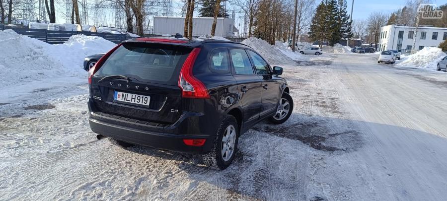 Black Volvo XC60 2011 in Vilnius, with an engine capacity of 2.00 L and mileage of 209 thousand km for 6900 €, photo 3 on AUTOMOTO.COM.LV