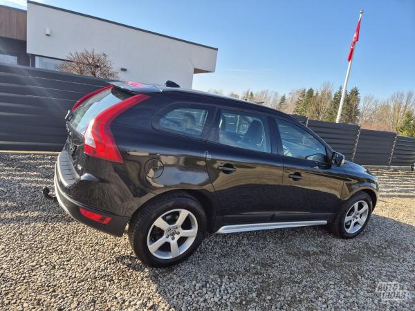 Black Volvo XC60 2011 in Vilkaviskis, with an engine capacity of 2.00 L and mileage of 225 thousand km for 8500 €, photo 8 on AUTOMOTO.COM.LV