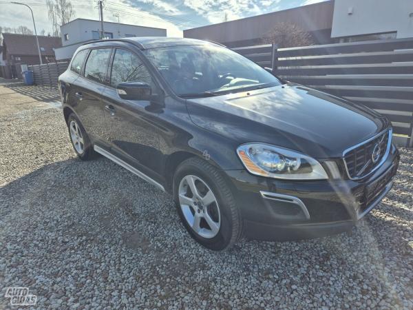 Melns Volvo XC60 2011 Vilkaviškis, ar dzinēja tilpumu 2.00 L un nobraukumu 225 tūkst. km par 8500 €, foto 10 vietnē AUTOMOTO.COM.LV