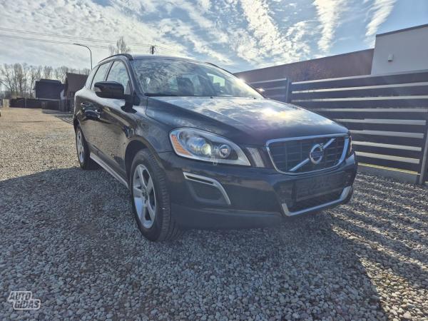 Melns Volvo XC60 2011 Vilkaviškis, ar dzinēja tilpumu 2.00 L un nobraukumu 225 tūkst. km par 8500 €, foto 11 vietnē AUTOMOTO.COM.LV