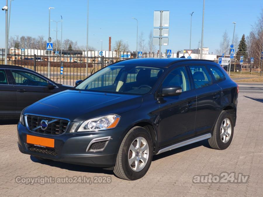 Black Volvo XC60 2011 in Tartu, with an engine capacity of 2.40 L and mileage of 278 thousand km for 10990 €, photo 1 on AUTOMOTO.COM.LV