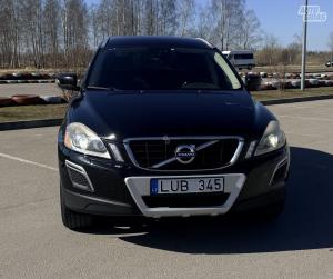 Melns Volvo XC60 2011 Mažeikiai, ar dzinēja tilpumu 2.40 L un nobraukumu 357 tūkst. km par 8000 €, foto 3 vietnē AUTOMOTO.COM.LV