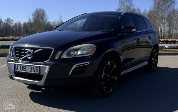Melns Volvo XC60 2011 Mažeikiai, ar dzinēja tilpumu 2.40 L un nobraukumu 357 tūkst. km par 8000 €, foto 3 vietnē AUTOMOTO.COM.LV