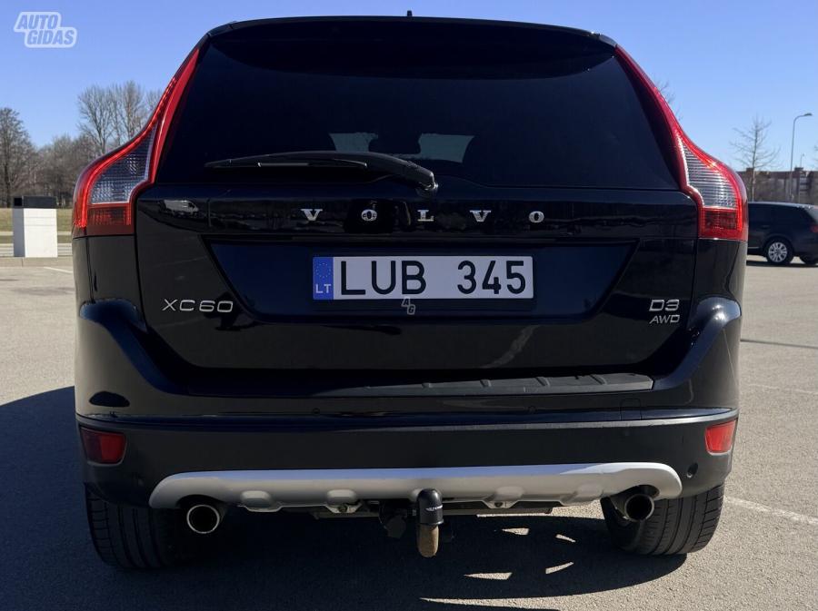 Melns Volvo XC60 2011 Mažeikiai, ar dzinēja tilpumu 2.40 L un nobraukumu 357 tūkst. km par 8000 €, foto 6 vietnē AUTOMOTO.COM.LV