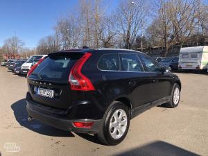 Black Volvo XC60 2011 in Klaipeda, with an engine capacity of 2.00 L and mileage of 294 thousand km for 9500 €, photo 5 on AUTOMOTO.COM.LV