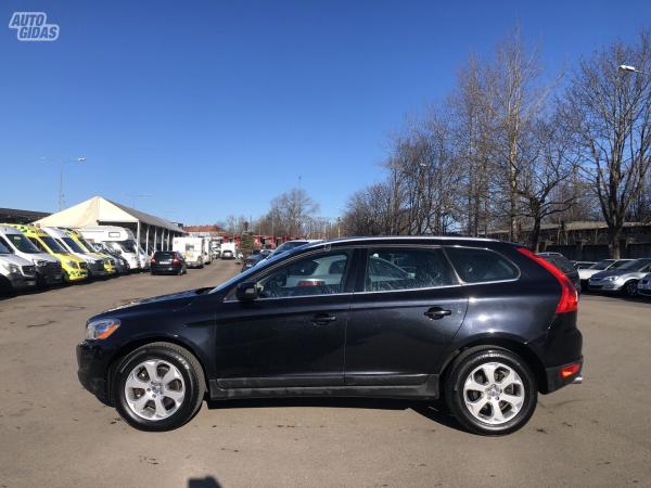 Black Volvo XC60 2011 in Klaipeda, with an engine capacity of 2.00 L and mileage of 294 thousand km for 9500 €, photo 9 on AUTOMOTO.COM.LV