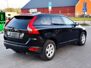 Melns Volvo XC60 2011 Šauļi, ar dzinēja tilpumu 3.20 L un nobraukumu 174 tūkst. km par 6600 €, foto 5 vietnē AUTOMOTO.COM.LV