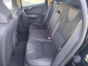 Melns Volvo XC60 2011 Šauļi, ar dzinēja tilpumu 3.20 L un nobraukumu 174 tūkst. km par 6600 €, foto 18 vietnē AUTOMOTO.COM.LV