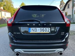 Black Volvo XC60 2011 in Riga, with an engine capacity of 2.40 L and mileage of 338 thousand km for 6200 €, photo 4 on AUTOMOTO.COM.LV