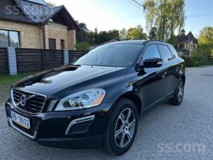 Black Volvo XC60 2011 in Riga, with an engine capacity of 2.40 L and mileage of 338 thousand km for 6200 €, photo 6 on AUTOMOTO.COM.LV