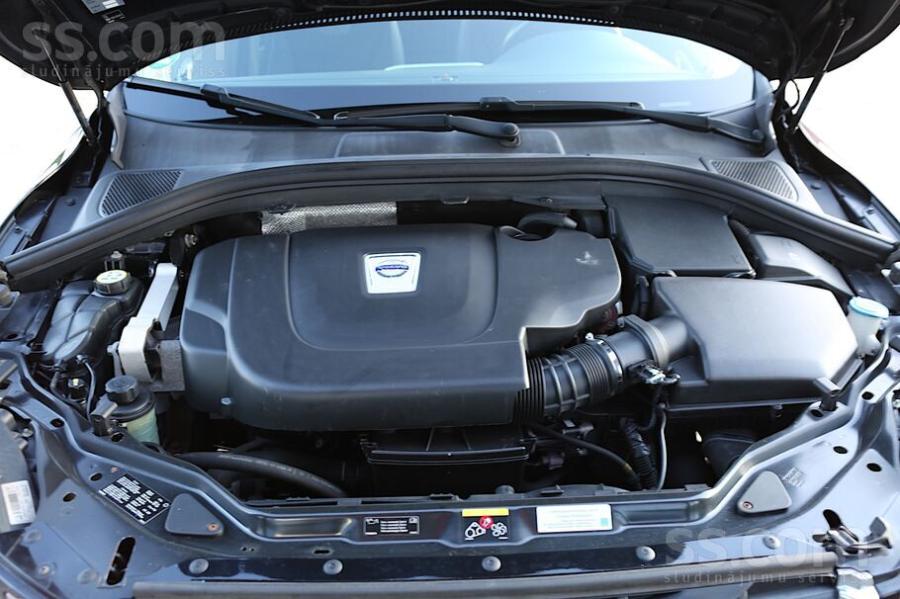 Melns Volvo XC60 2011 Tukums, ar dzinēja tilpumu 2.40 L un nobraukumu 246 tūkst. km par 9450 €, foto 32 vietnē AUTOMOTO.COM.LV
