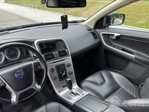 Black Volvo XC60 2011 in Rezekne, with an engine capacity of 2.40 L and mileage of 264 thousand km for 9700 €, photo 23 on AUTOMOTO.COM.LV