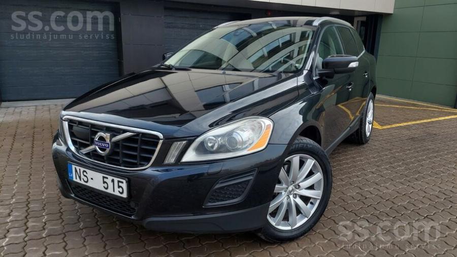 Melns Volvo XC60 2011 Rīga, ar dzinēja tilpumu 2.40 L un nobraukumu 257 tūkst. km par 8400 €, foto 3 vietnē AUTOMOTO.COM.LV