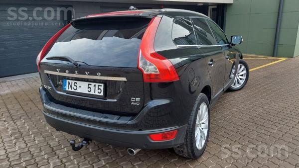 Melns Volvo XC60 2011 Rīga, ar dzinēja tilpumu 2.40 L un nobraukumu 257 tūkst. km par 8400 €, foto 5 vietnē AUTOMOTO.COM.LV