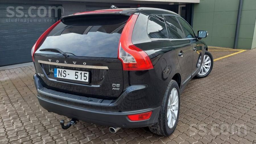 Melns Volvo XC60 2011 Rīga, ar dzinēja tilpumu 2.40 L un nobraukumu 257 tūkst. km par 8400 €, foto 6 vietnē AUTOMOTO.COM.LV