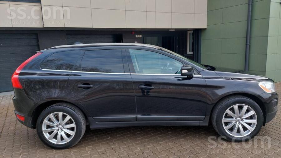 Melns Volvo XC60 2011 Rīga, ar dzinēja tilpumu 2.40 L un nobraukumu 257 tūkst. km par 8400 €, foto 10 vietnē AUTOMOTO.COM.LV
