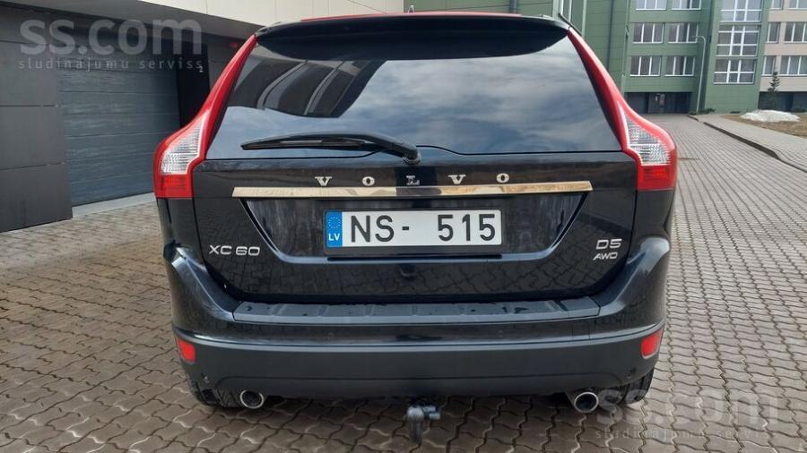 Melns Volvo XC60 2011 Rīga, ar dzinēja tilpumu 2.40 L un nobraukumu 257 tūkst. km par 8400 €, foto 15 vietnē AUTOMOTO.COM.LV