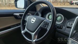 Melns Volvo XC60 2011 Rīga, ar dzinēja tilpumu 2.40 L un nobraukumu 257 tūkst. km par 8400 €, foto 24 vietnē AUTOMOTO.COM.LV