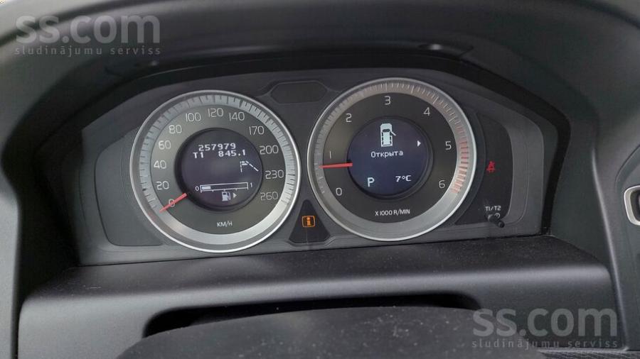 Melns Volvo XC60 2011 Rīga, ar dzinēja tilpumu 2.40 L un nobraukumu 257 tūkst. km par 8400 €, foto 25 vietnē AUTOMOTO.COM.LV