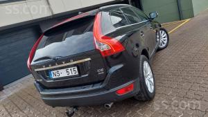 Melns Volvo XC60 2011 Rīga, ar dzinēja tilpumu 2.40 L un nobraukumu 257 tūkst. km par 8400 €, foto 31 vietnē AUTOMOTO.COM.LV