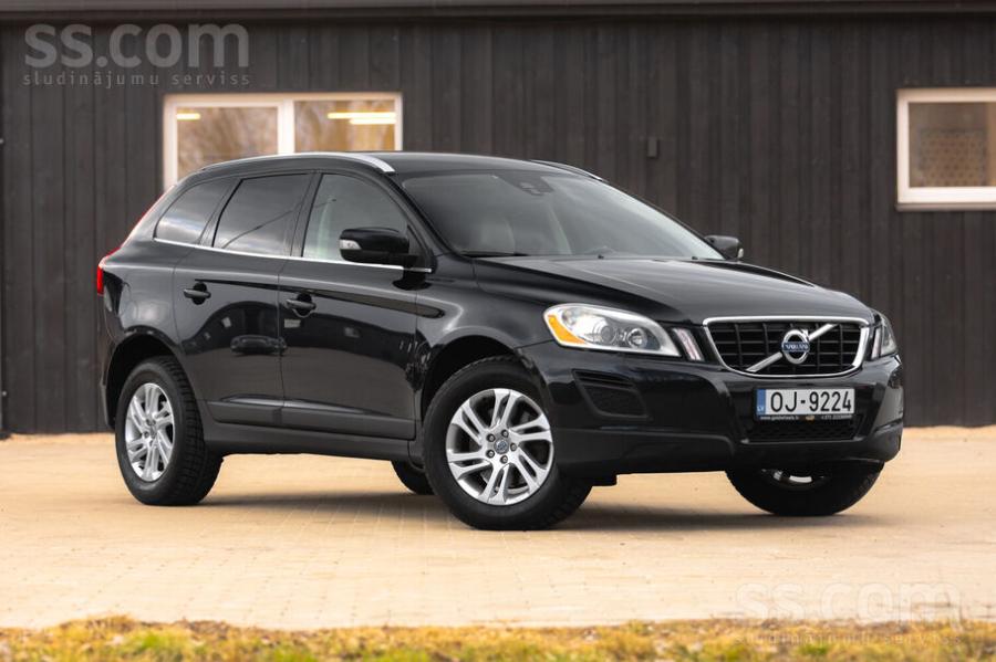 Melns Volvo XC60 2011 Jelgava, ar dzinēja tilpumu 2.40 L un nobraukumu 298 tūkst. km par 9300 €, foto 3 vietnē AUTOMOTO.COM.LV