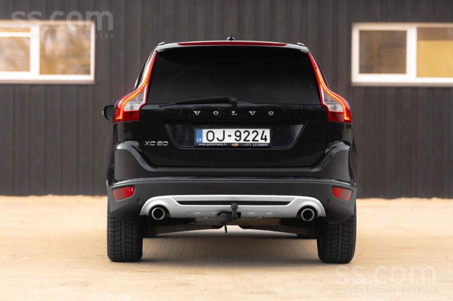 Melns Volvo XC60 2011 Jelgava, ar dzinēja tilpumu 2.40 L un nobraukumu 298 tūkst. km par 9300 €, foto 7 vietnē AUTOMOTO.COM.LV