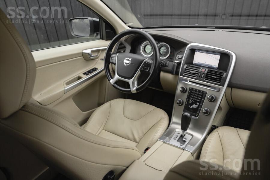Melns Volvo XC60 2011 Jelgava, ar dzinēja tilpumu 2.40 L un nobraukumu 298 tūkst. km par 9300 €, foto 8 vietnē AUTOMOTO.COM.LV