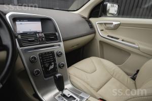 Melns Volvo XC60 2011 Jelgava, ar dzinēja tilpumu 2.40 L un nobraukumu 298 tūkst. km par 9300 €, foto 13 vietnē AUTOMOTO.COM.LV