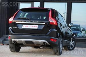 Melns Volvo XC60 2011 Tukums, ar dzinēja tilpumu 2.40 L un nobraukumu 246 tūkst. km par 9450 €, foto 3 vietnē AUTOMOTO.COM.LV