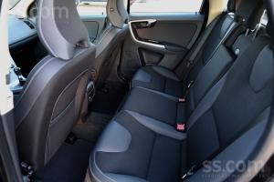 Melns Volvo XC60 2011 Tukums, ar dzinēja tilpumu 2.40 L un nobraukumu 246 tūkst. km par 9450 €, foto 11 vietnē AUTOMOTO.COM.LV