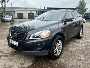 Melns Volvo XC60 2011 Rīga, ar dzinēja tilpumu 2.00 L un nobraukumu 0 tūkst. km par 6990 €, foto 4 vietnē AUTOMOTO.COM.LV
