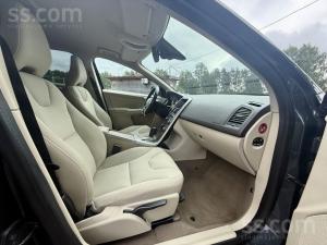 Melns Volvo XC60 2011 Rīga, ar dzinēja tilpumu 2.00 L un nobraukumu 0 tūkst. km par 6990 €, foto 15 vietnē AUTOMOTO.COM.LV