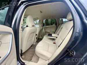 Melns Volvo XC60 2011 Rīga, ar dzinēja tilpumu 2.00 L un nobraukumu 0 tūkst. km par 6990 €, foto 21 vietnē AUTOMOTO.COM.LV