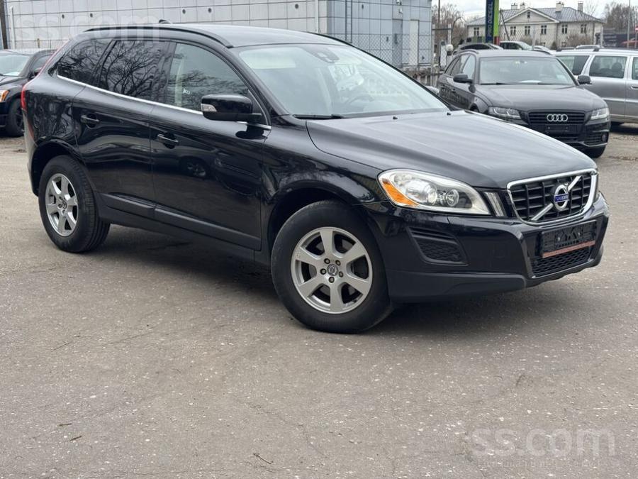 Melns Volvo XC60 2011 Rīga, ar dzinēja tilpumu 2.00 L un nobraukumu 209 tūkst. km par 8100 €, foto 5 vietnē AUTOMOTO.COM.LV